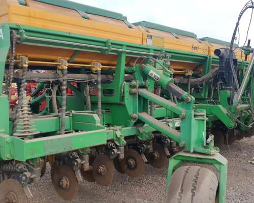 Sembradora Erca Serie V.G de 14 a 52 cm Neumatica. 2011. - Agroads