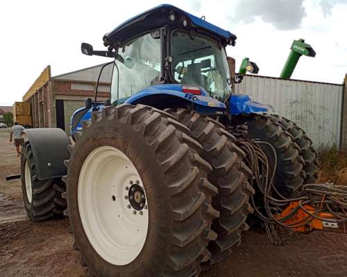 New Holland T7.260, con 1800 Hs - Año: 2018 - u$s 220.000 - Agroads