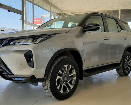 Toyota Hilux SW4 Diamond Nueva - Año: 2023 - u$s 56.250 - Agroads