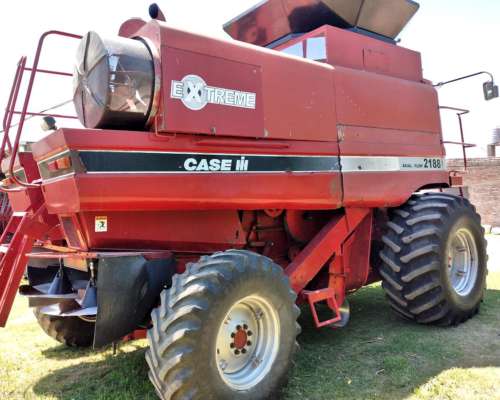 Case 2188 año 2003. Plat 30 Pies.- Tracción Doble - Agroads