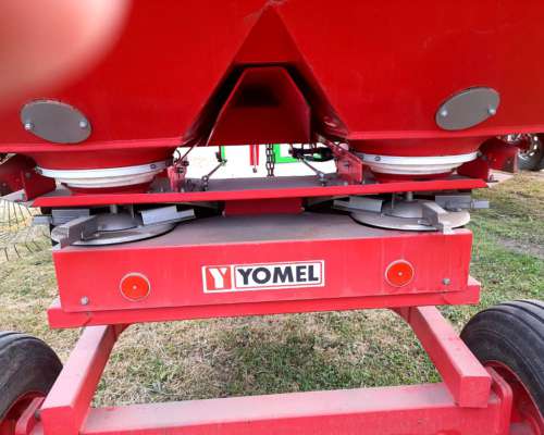 Fertilizadora Marca Yomel Control 2024a - Año: 2017 - Agroads