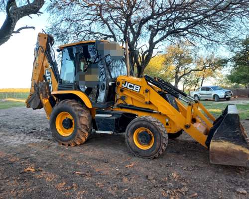 Retro Pala JCB 3cx 2022 con 600 Horas 4X4 Extensible - Agroads