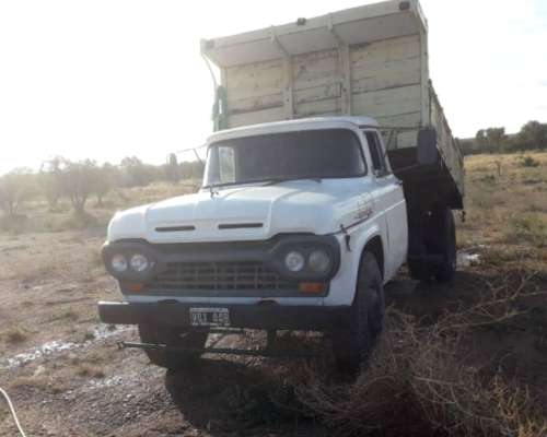 Camión Ford 600 con Mecánica Mercedes - Año: 1960 - Agroads