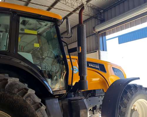 Valtra AR 220 con Piloto Trimble - Año: 2018 - Agroads