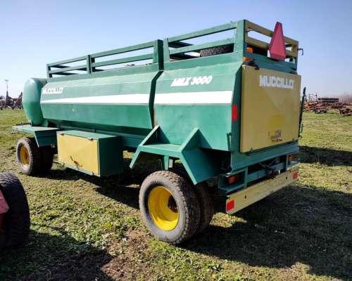 Acoplado Tanque Combinado Muccillo 3000 Lts de Gasoil - Agroads