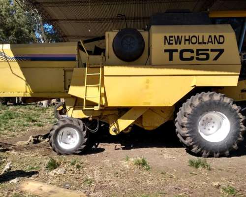 New Holland TC 57 Plataforma 23 Pies - Año: 1996 - Agroads