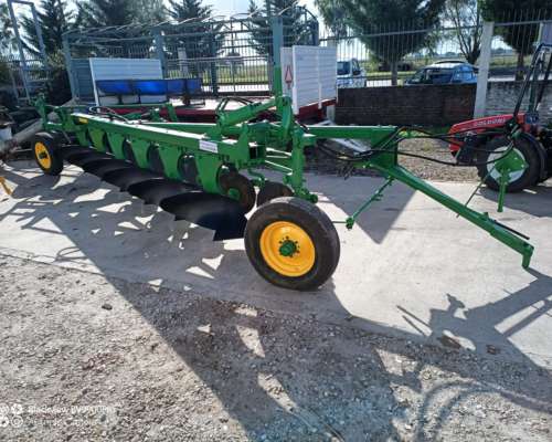 Arado JD de 6 Rejas - Año: 1993 - $ 197.800 - Agroads