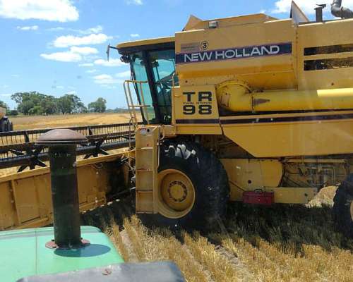 New Holland TR98 4x4. TEL 2477-606413 - Año: 1998 - Agroads