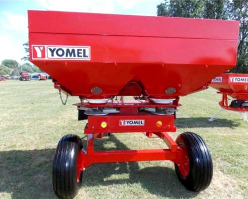 Fertilizadora Yomel Control 2024 a - Año: 2021 - Agroads