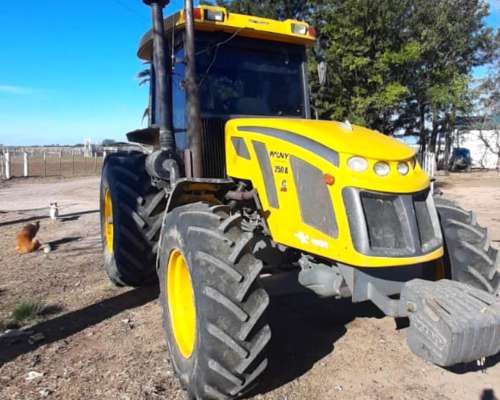 Tractor Pauny EVO 250a con Cabina y Centro Cerrado - Agroads