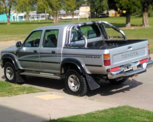 Vendo Hilux SRV Mod 2003 4X2 - Año: 2003 - u$s 12.000 - Agroads