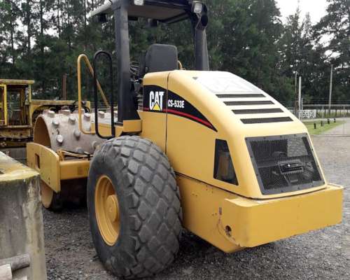 Compactador Caterpillar 533 - muy Buen Estado - Año: 2007 - Agroads