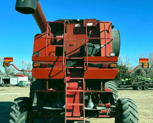 2006 Case IH 2388 Combine - Año: 2006 - u$s 14.500 - Agroads