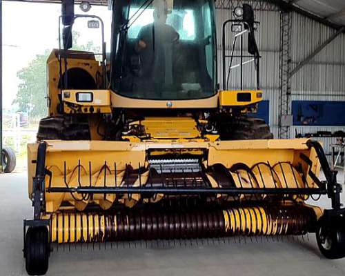 New Holland FX 60 año 2006 sin Cabezal - Año: 2006 - Agroads