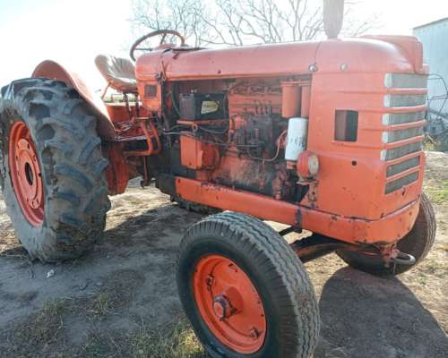 Tractor Fiat 60 muy Lindo - Año: 1973 - $ 830.000 - Agroads