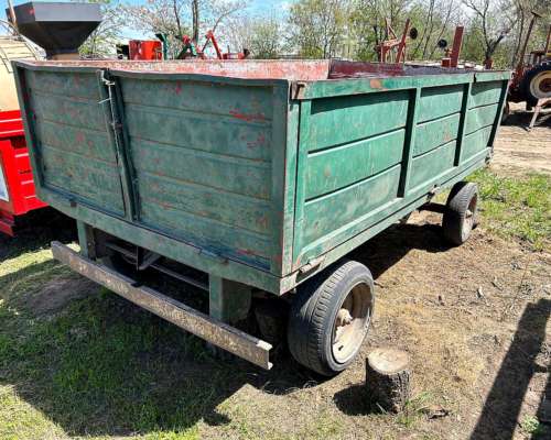 Carro Playo Usado 3.20 X 1.90 Rodado 14” - Año: 2005 - Agroads