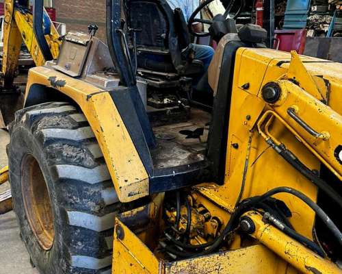 Retro Pala 310d John Deere - Año: 1996 - u$s 28.000 - Agroads