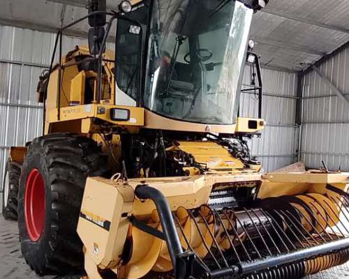 New Holland FX 60 año 2006 sin Cabezal - Año: 2006 - Agroads