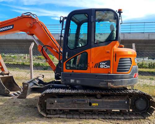 Excavadora Doosan DX80 R - Año: 2021 - Agroads