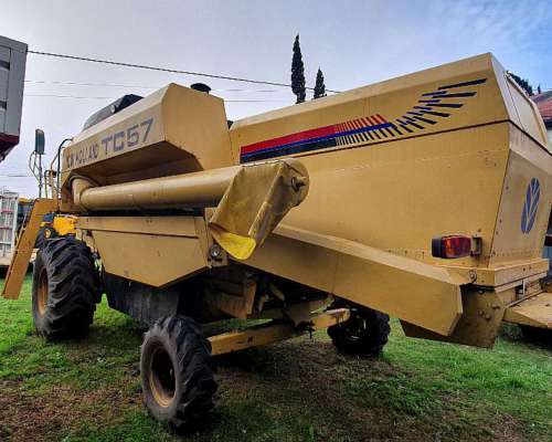 Cosechadora New Holland TC 57 - Año: 1996 - u$s 15.300 - Agroads