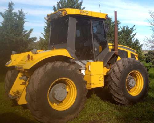 Pauny P-trac 180 23,130 CC - Año: 2014 - u$s 62.380 - Agroads