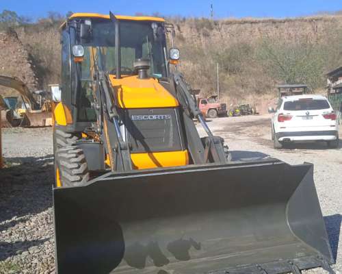 Pala y Retro Digmax III 4X4 - Año: 2022 - u$s 115.000 - Agroads