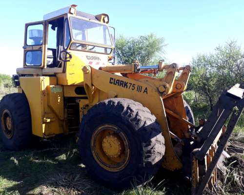Pala Cargadora Clark 75 Iiia 2M3 - u$s 35.000 - Agroads