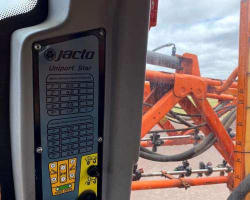 Pulverizadora Jacto Uniport 2500 Star - Año: 2016 - Agroads