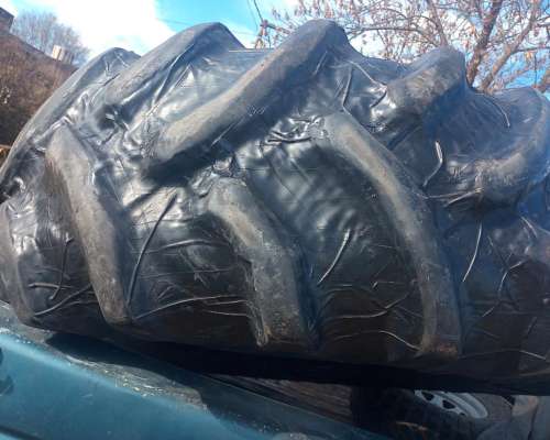Cubierta Goodyear Dyna Torque 23.1-30 - $ 400.000 - Agroads