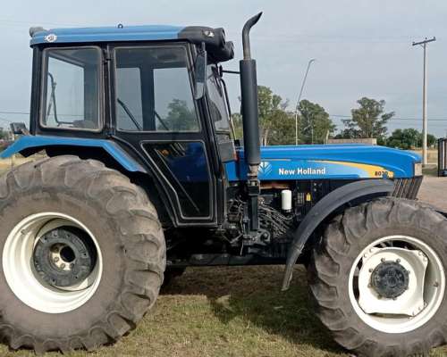Tractor New Holland 8030 - Año: 2015 - $ 5.500.000 - Agroads