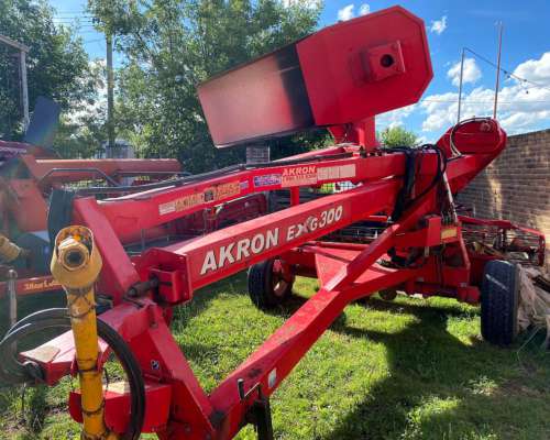 Extractora Akron EXG 300 Enrolla la Bolsa año 2012 - Agroads