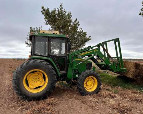 Tractor JD 5725, 4wd con Cabina + Pala John Deere 2013 - Agroads