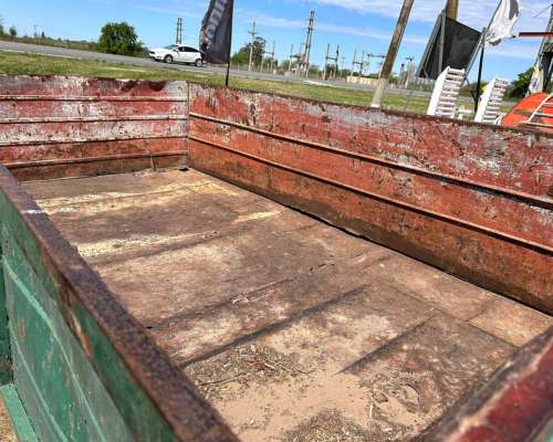 Carro Playo Usado 3.20 X 1.90 Rodado 14” - Año: 2005 - Agroads