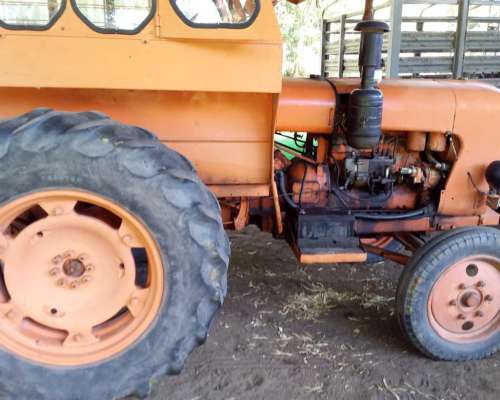 Tractor Someca con Cabina y TDF - u$s 11.000 - Agroads