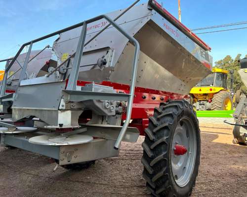 Fertilizadora Fertec F3500 Nueva - Año: 2022 - u$s 63.180 - Agroads