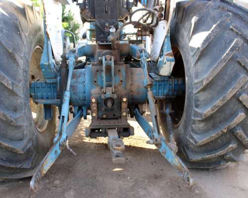 Tractor Ford 8030 Doble Traccion - Año: 1998 - $ 5.400.000 - Agroads