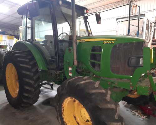 John Deere 6100e con Pala Orig. año 2011. 11000 Hs - Agroads
