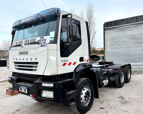 Iveco Trakker 380 6X4 año 2011 - Año: 2011 - u$s 75.000 - Agroads
