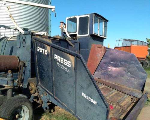 Rotopress con Motor John Deere 6 Cilindros - Año: 1996 - Agroads