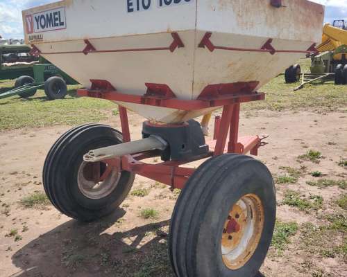 Fertilizadora Yomel ETO 1050 Pendular de 1000kg - $ 900.000 - Agroads