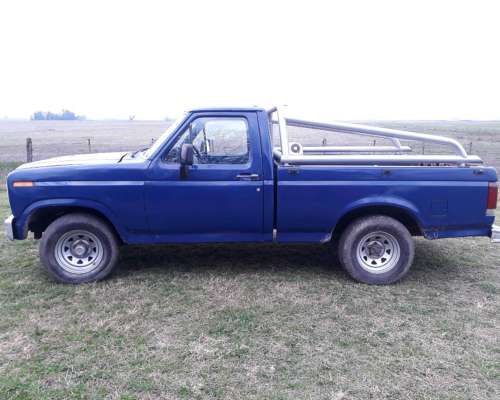 Ford F100 Modelo 86. Buen Estado. - Año: 1986 - $ 650.000 - Agroads