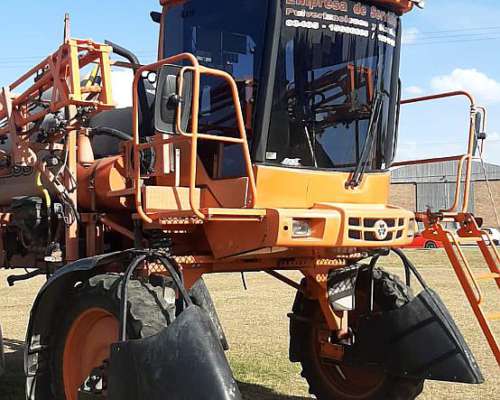 Pulverizador Jacto Uniport Plus - 24 Mts - Piloto y Cortes - Agroads