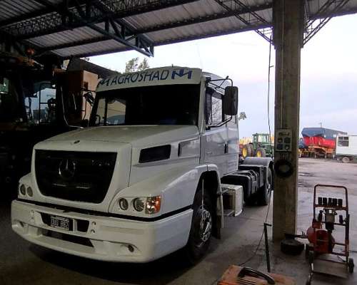 Vende Mercedes 1638 Mod. 2015 - Agroads