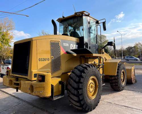 Caterpillar 938h 2013 9.000hs - Año: 2013 - Agroads