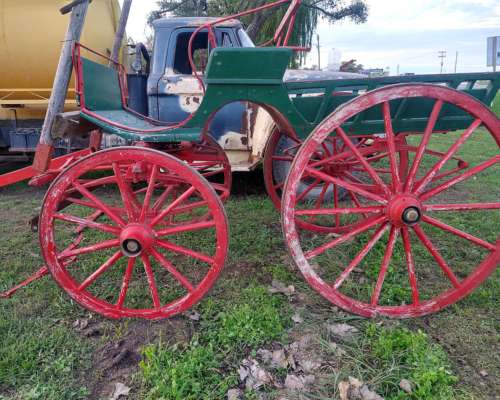 Volanta de 4 Ruedas Antigua en Estado Impecable - Año: 1930 - Agroads
