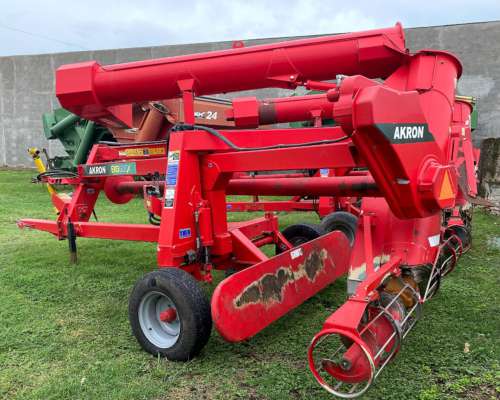 Extractora Akron EXG 300 Enrolla la Bolsa año 2019 - Agroads