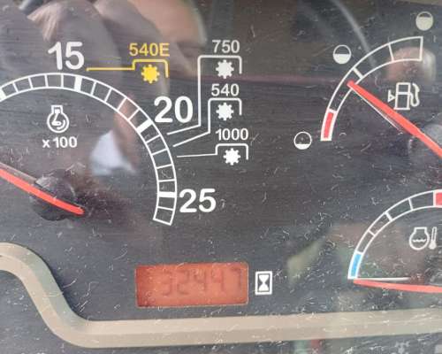 Tractor - Case IH Farmall JX100 - año 2013 - 100hp - Agroads