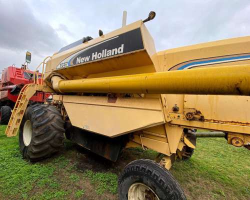 Cosechadora New Holland TC-57 - Año: 2004 - u$s 25.000 - Agroads
