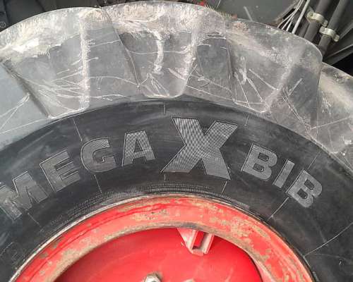 2 Cubiertas Michelin 800 65 32 Mega BIB - $ 3.300.000 - Agroads