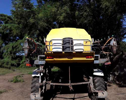 Pulverizador Pla, Tanque 2.000 Lts, 28 Mts Botalon. - Agroads